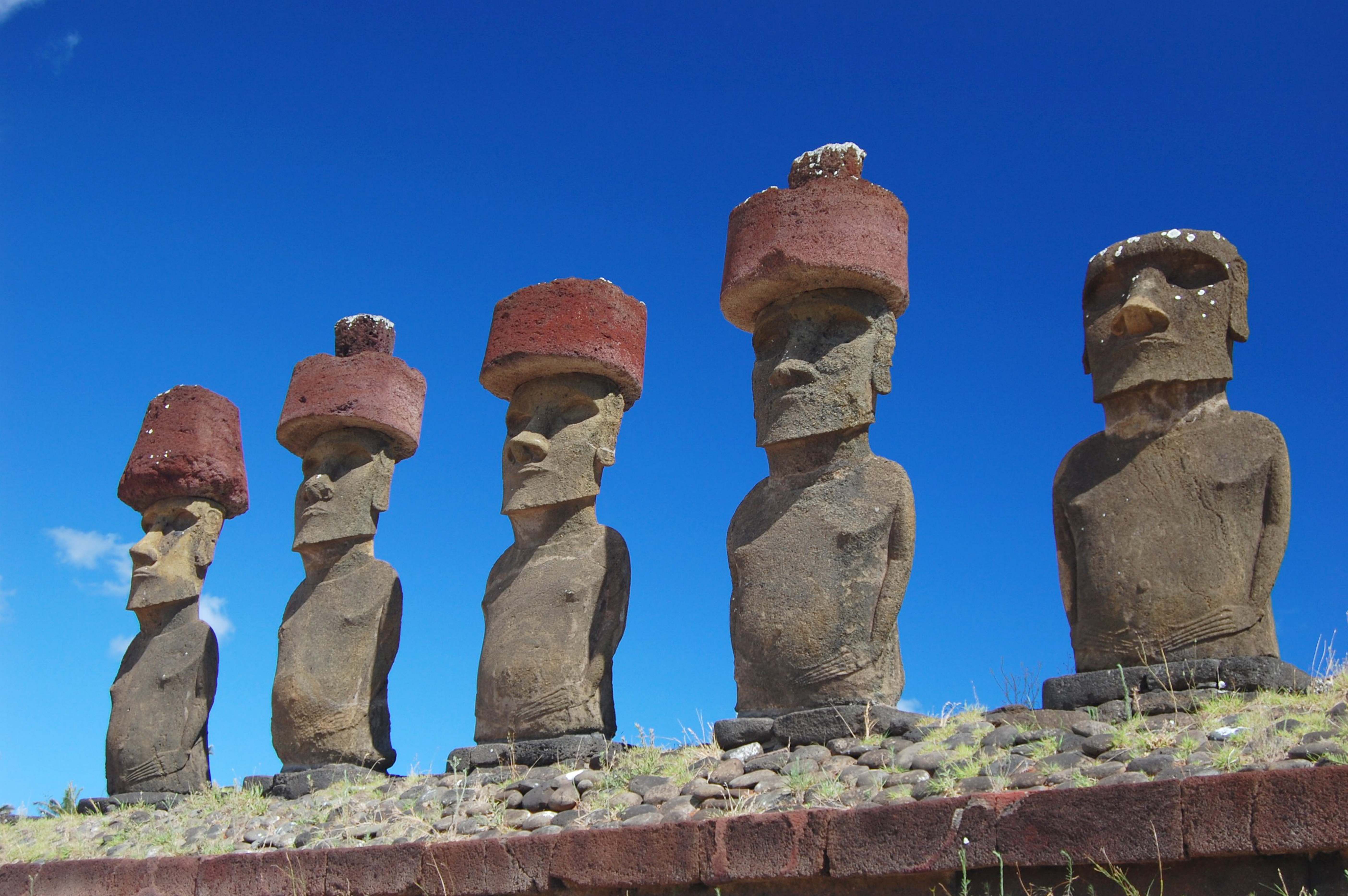 The mysteries of the Mo'ai statues revealed in perm... | National ...
