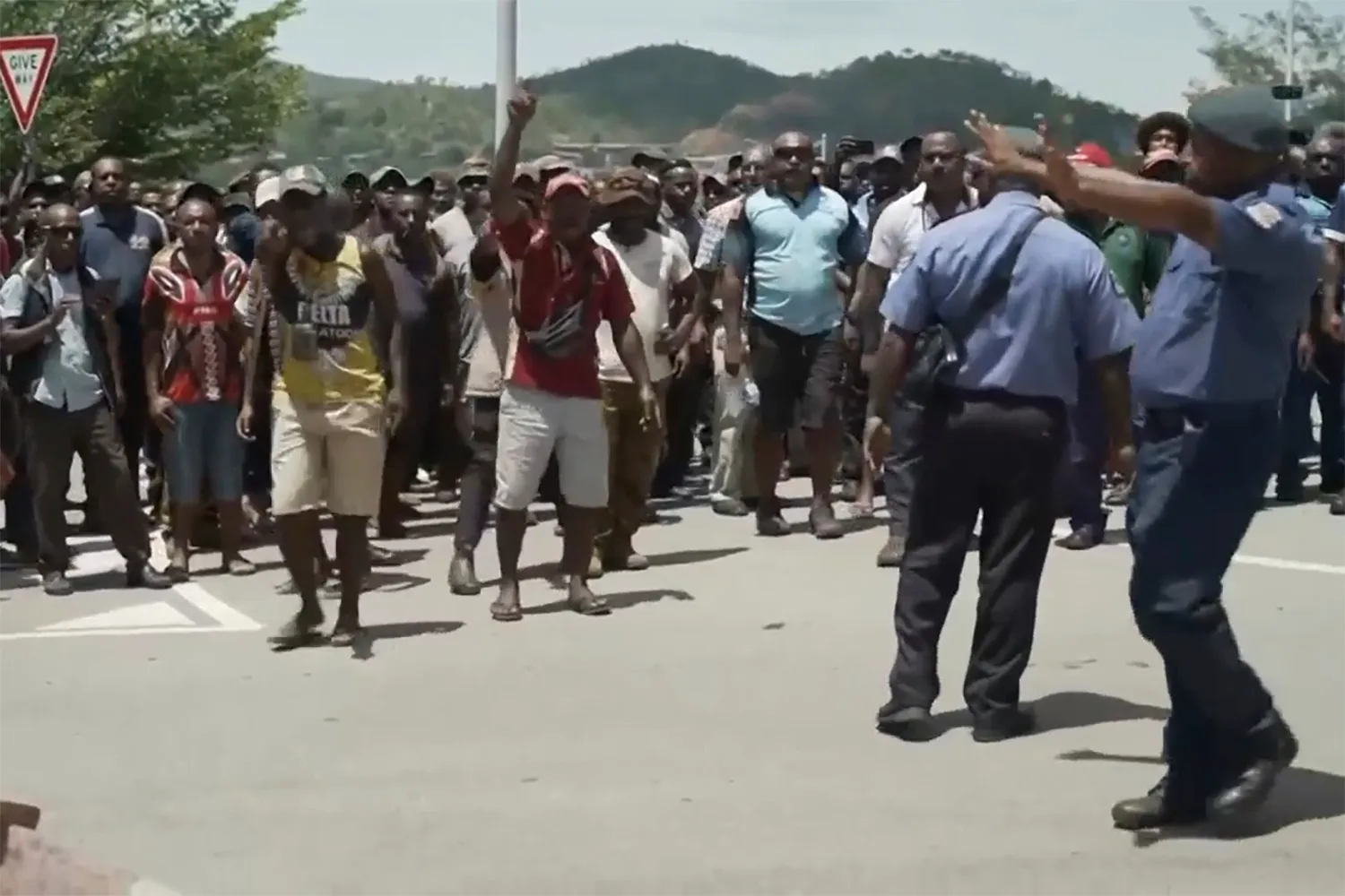 PNG declares state of emergency after deadly riots | National ...