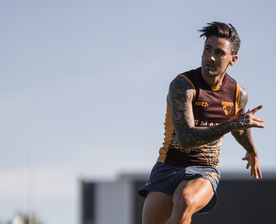 Injured Hawk Chad Wingard ends uncertainty with one... | National ...