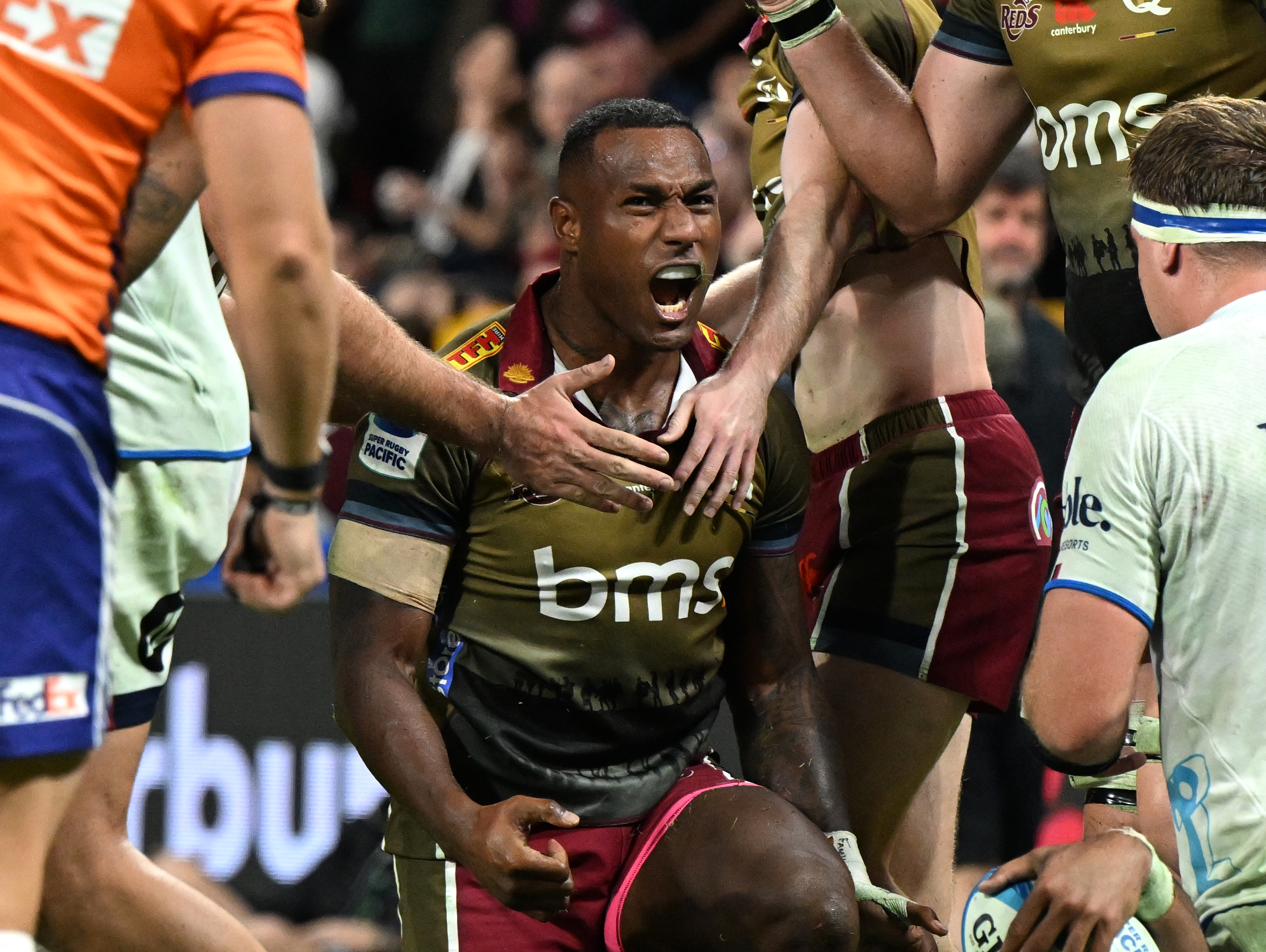 Winger Suliasi Vunivalu confirms French rugby move | National ...
