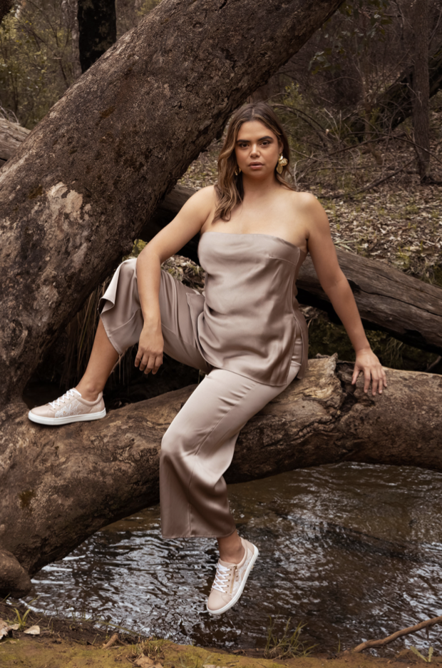 Artist Peter Farmer and model Samantha Harris colla... | National ...