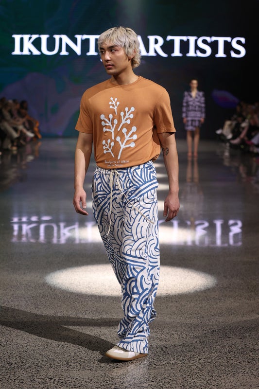 Ikuntji Artists become first art centre to present ... | National ...